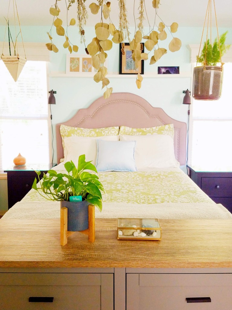 Light and Airy Master Bedroom – The Artful Roost
