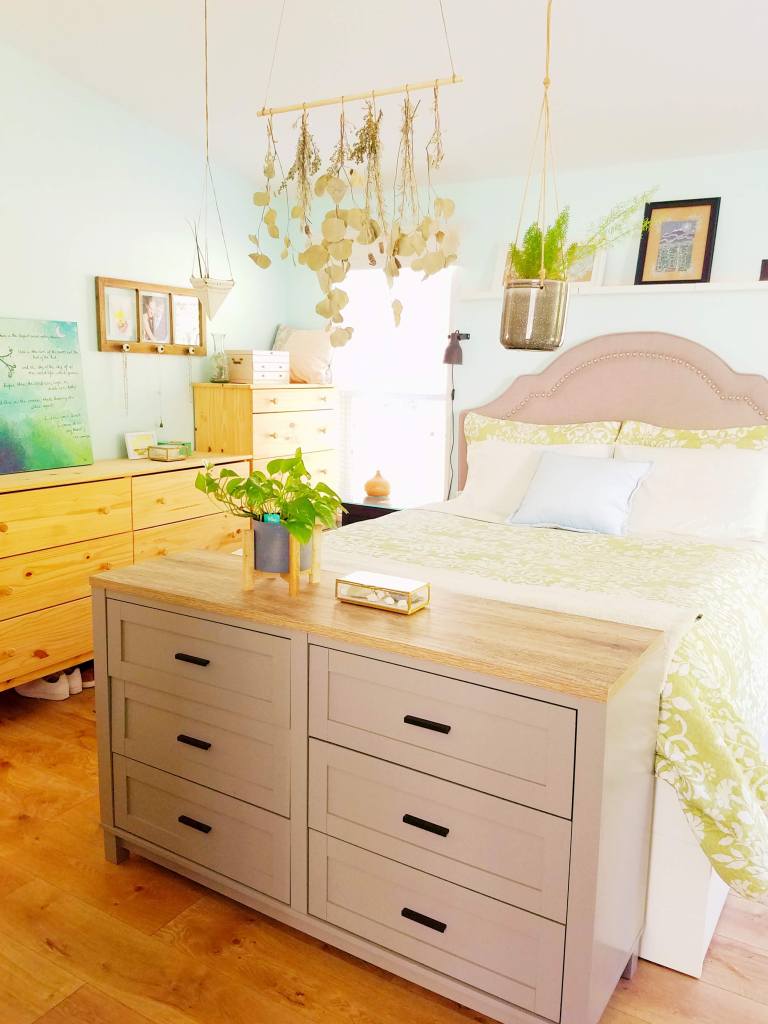 Light and Airy Master Bedroom – The Artful Roost